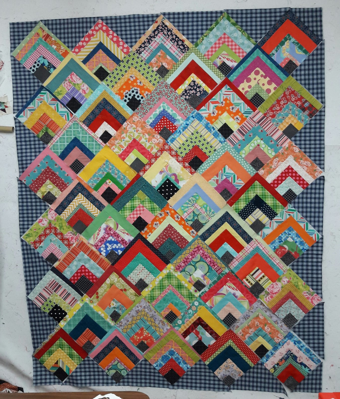 Scrappy Quarter Log Cabin Quilt Tutorial Aunt Ems Quilts
