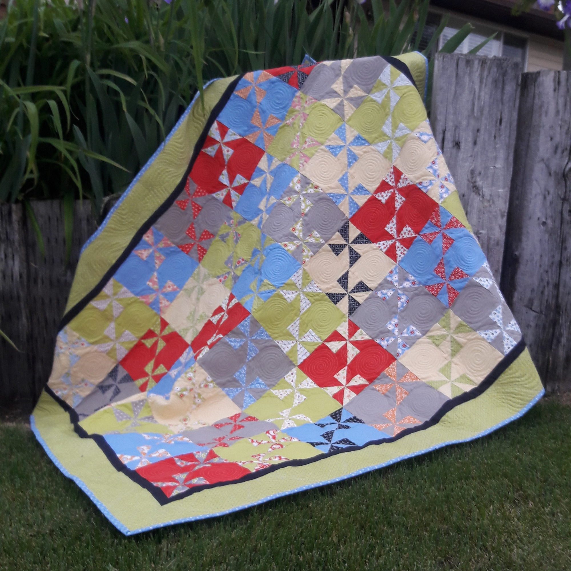 Using Solids in your Quilts - Aunt Ems Quilts