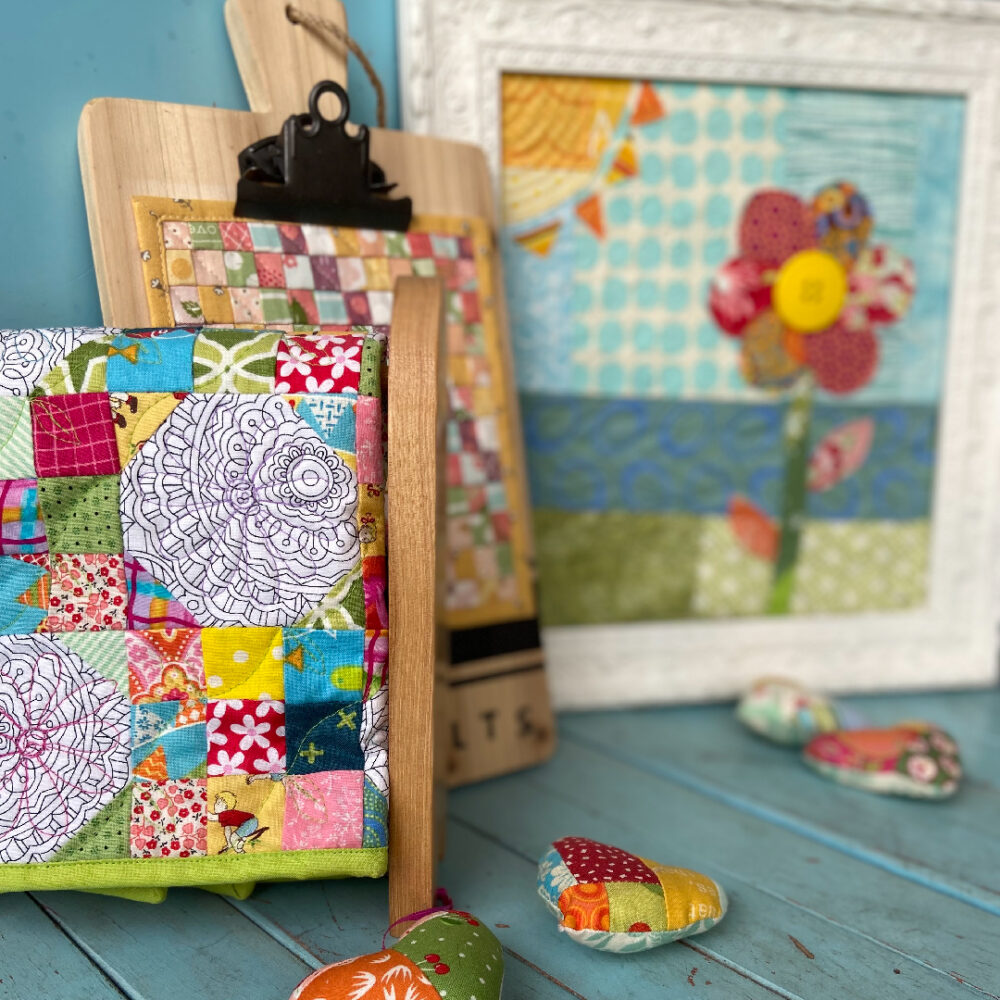 6 Ways to Decorate with Mini Quilts - Aunt Ems Quilts